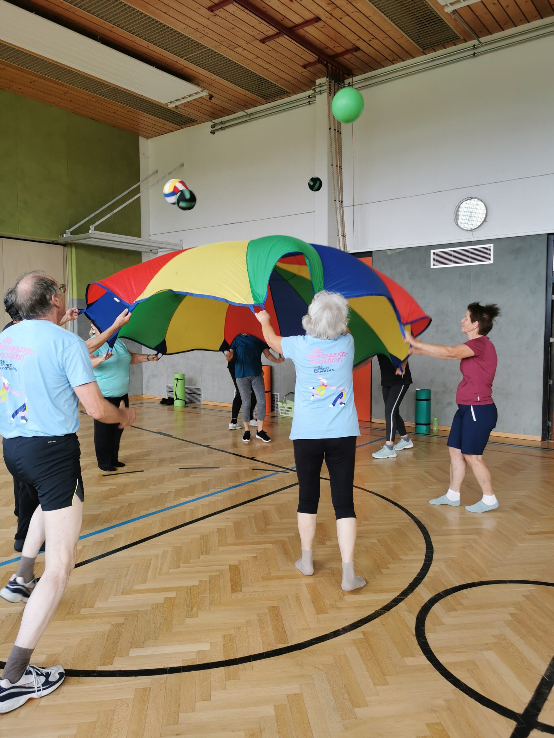 AKTIV & BEWEGT ÄLTER mit Jenny - Gesund Bewegt Bewegt Gesund von 0-99
